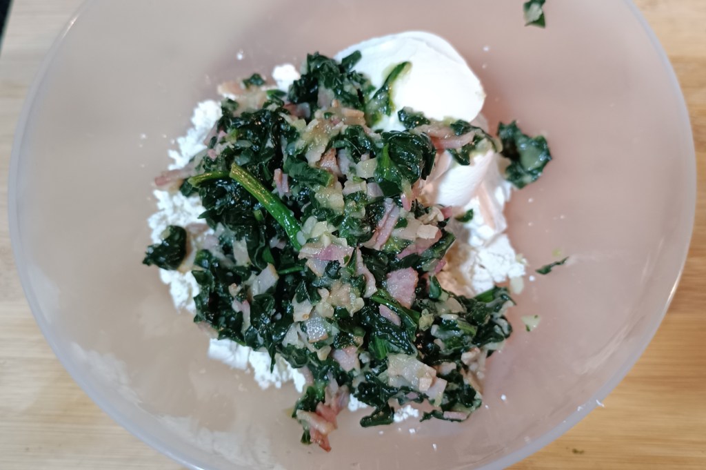 Let’s bake Kronk’s cheesy spinach puffs – The World Through My Glasses