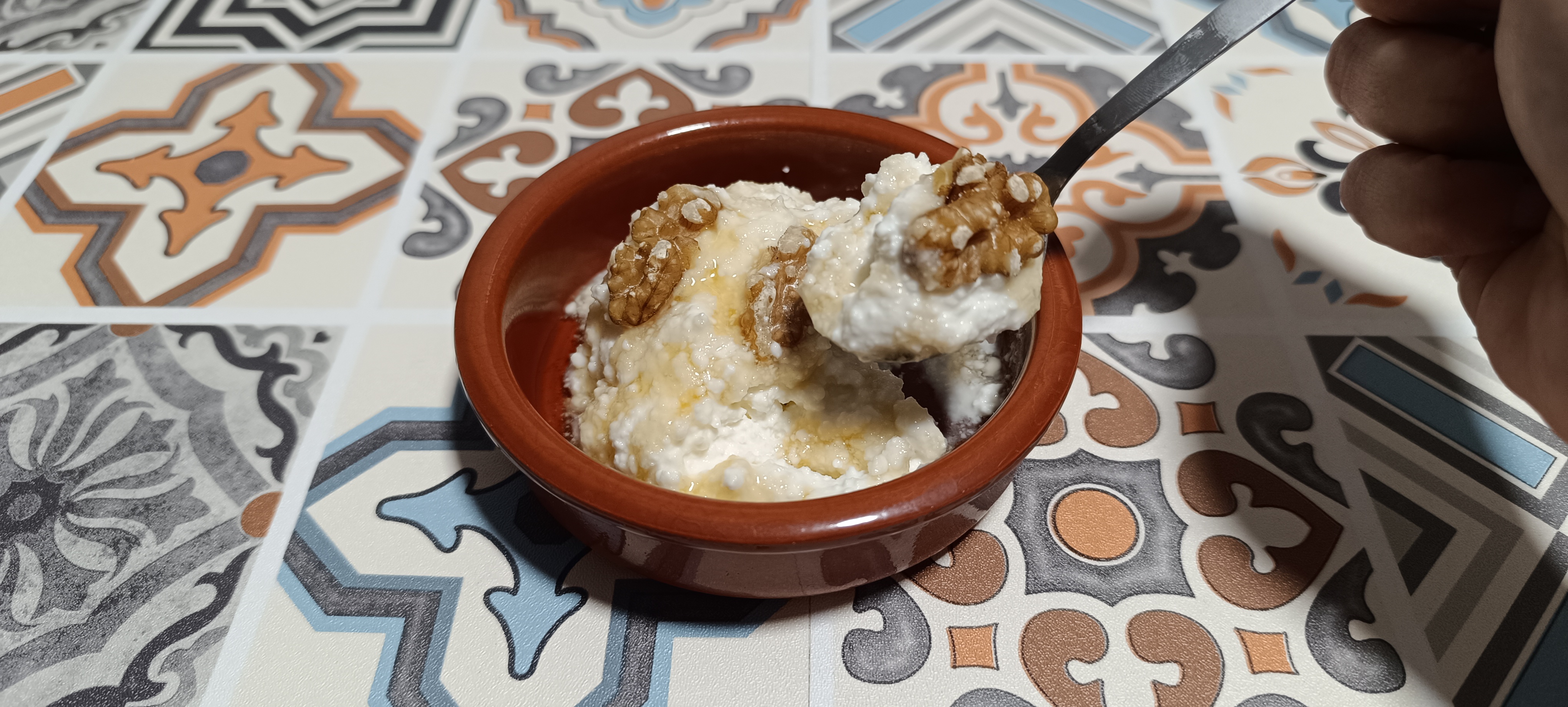 Let’s make Mató i Mel | Catalan cheese with honey – The World Through ...